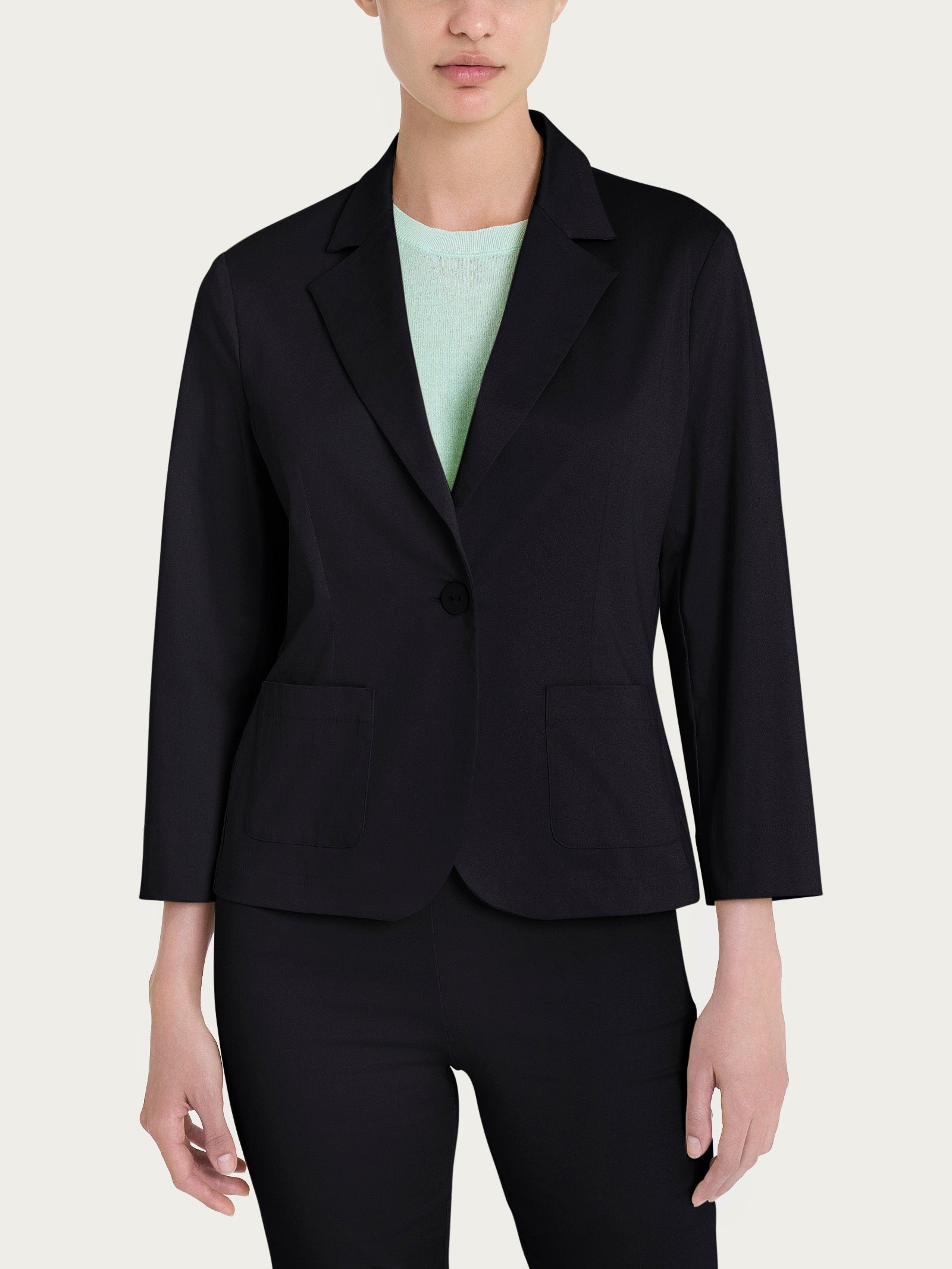 Short blazer with 1 button and 3/4 sleeve in Satin Power - Black – Ragno
