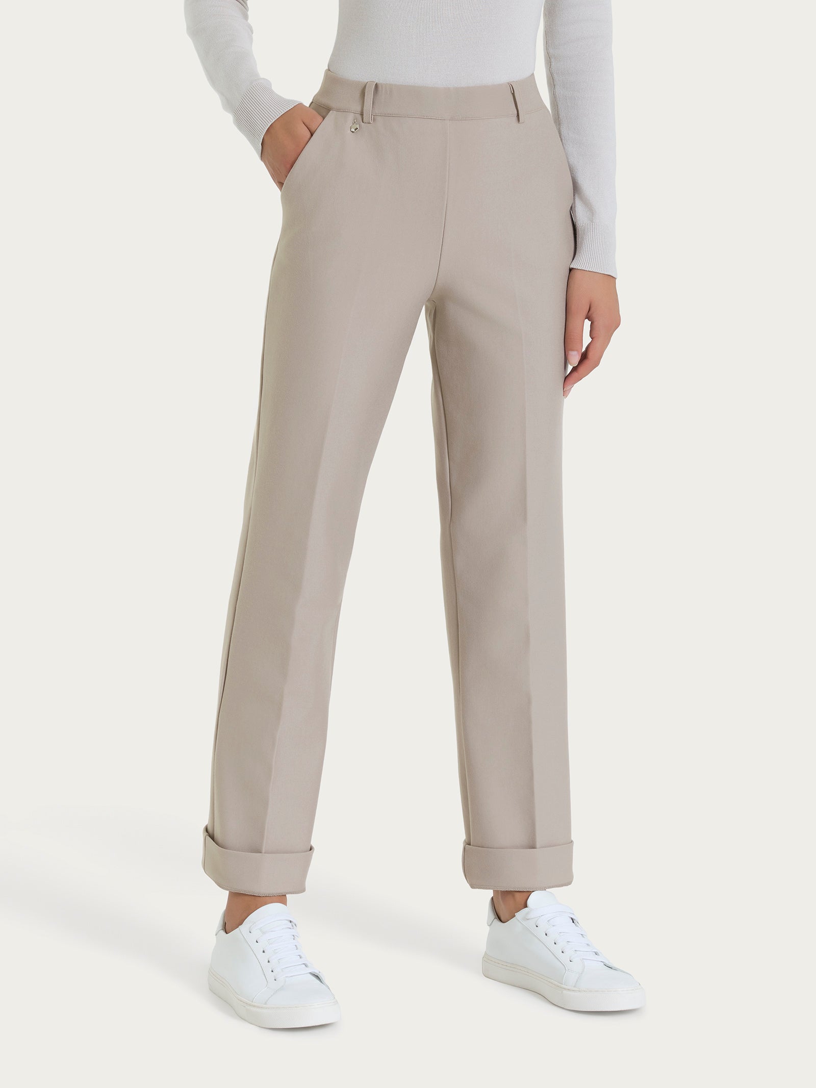 Pantalone ampio con tasche e risvolto in Compact - String – Ragno
